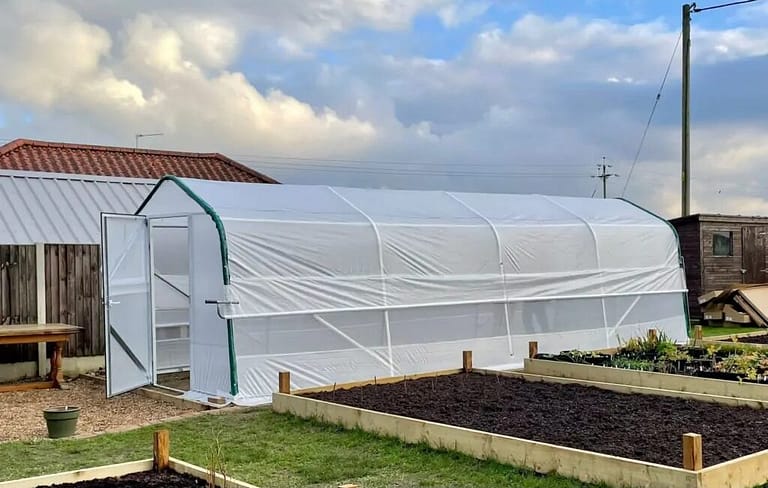 Garden Tunnels - Haygrove Distribution Australia Pty Ltd.
